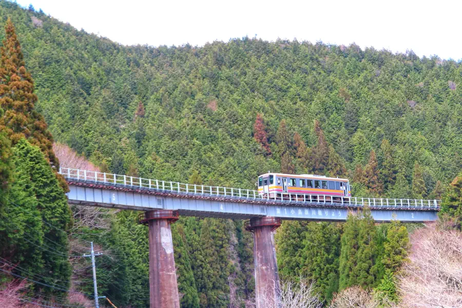 Hidden Japan: นั่งรถไฟท้องถิ่น Geibi-sen ชมชนบทญี่ปุ่น ฟีล Studio ...